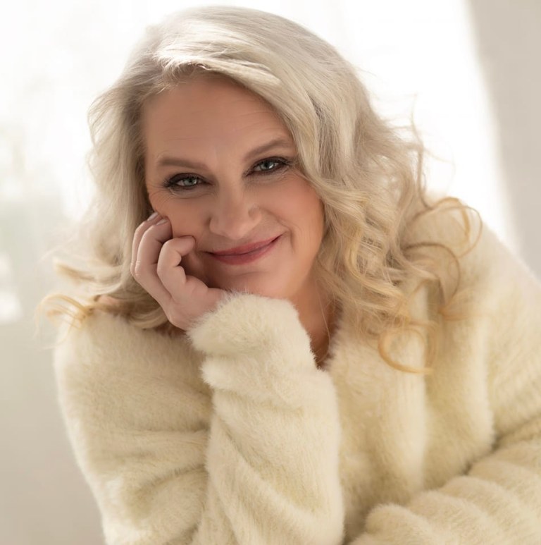 Lara Peterson Coaching & Creations – Grieve, Grow, Glow